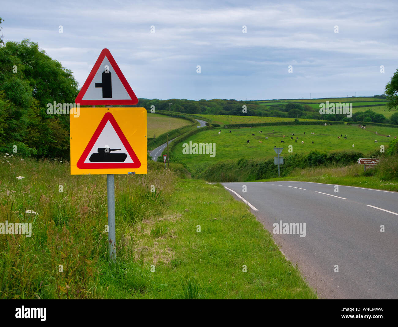 Military road sign hi-res stock photography and images - Alamy