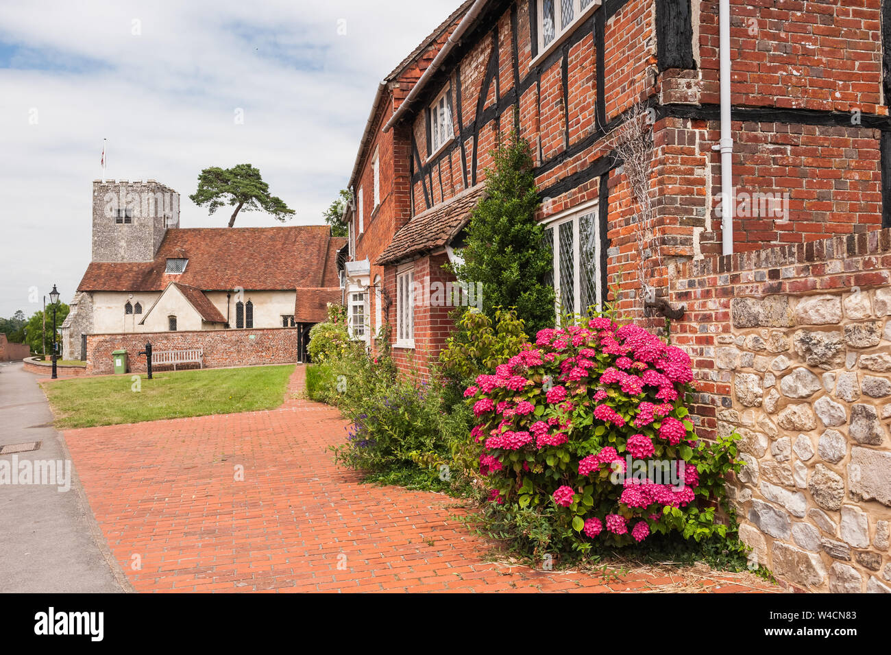 Pavement british england rural hi-res stock photography and images - Alamy