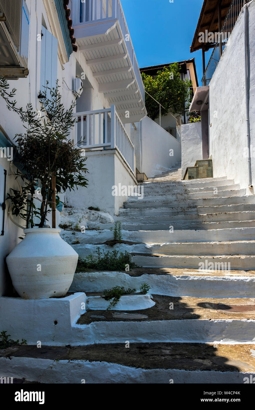 Steep stepped streets hi-res stock photography and images - Alamy