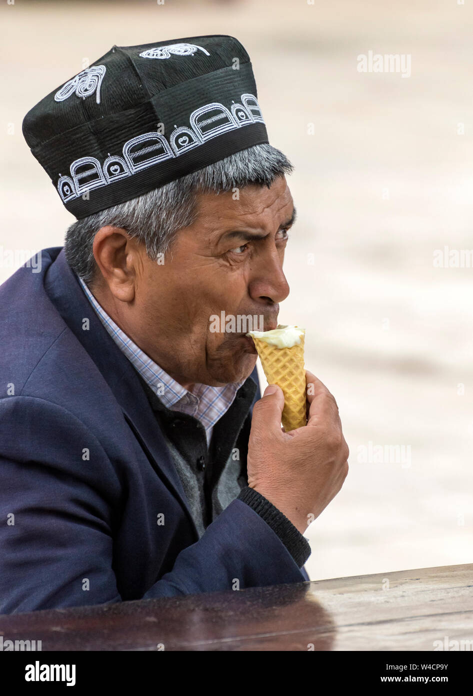 Portrait of a Uzbek Man wearing traditional tubeteika hat, Bukhara ...