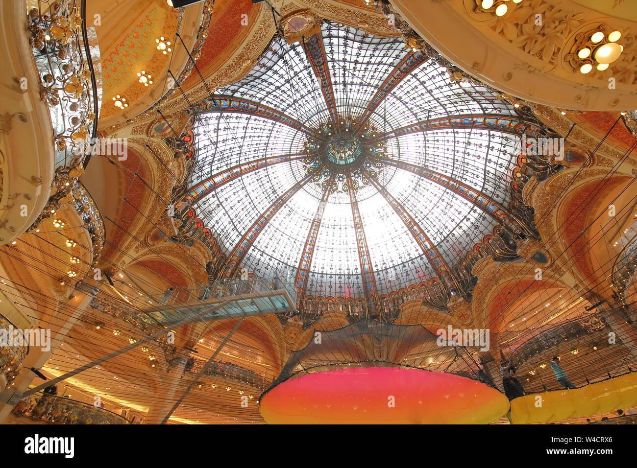 Printemps paris interior hi-res stock photography and images - Alamy
