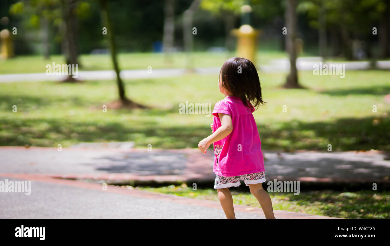 South asian girl hi-res stock photography and images - Alamy