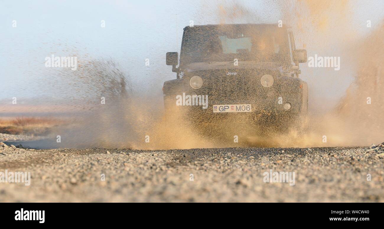 Jeep Wrangler on Icelandic terrain Stock Photo - Alamy