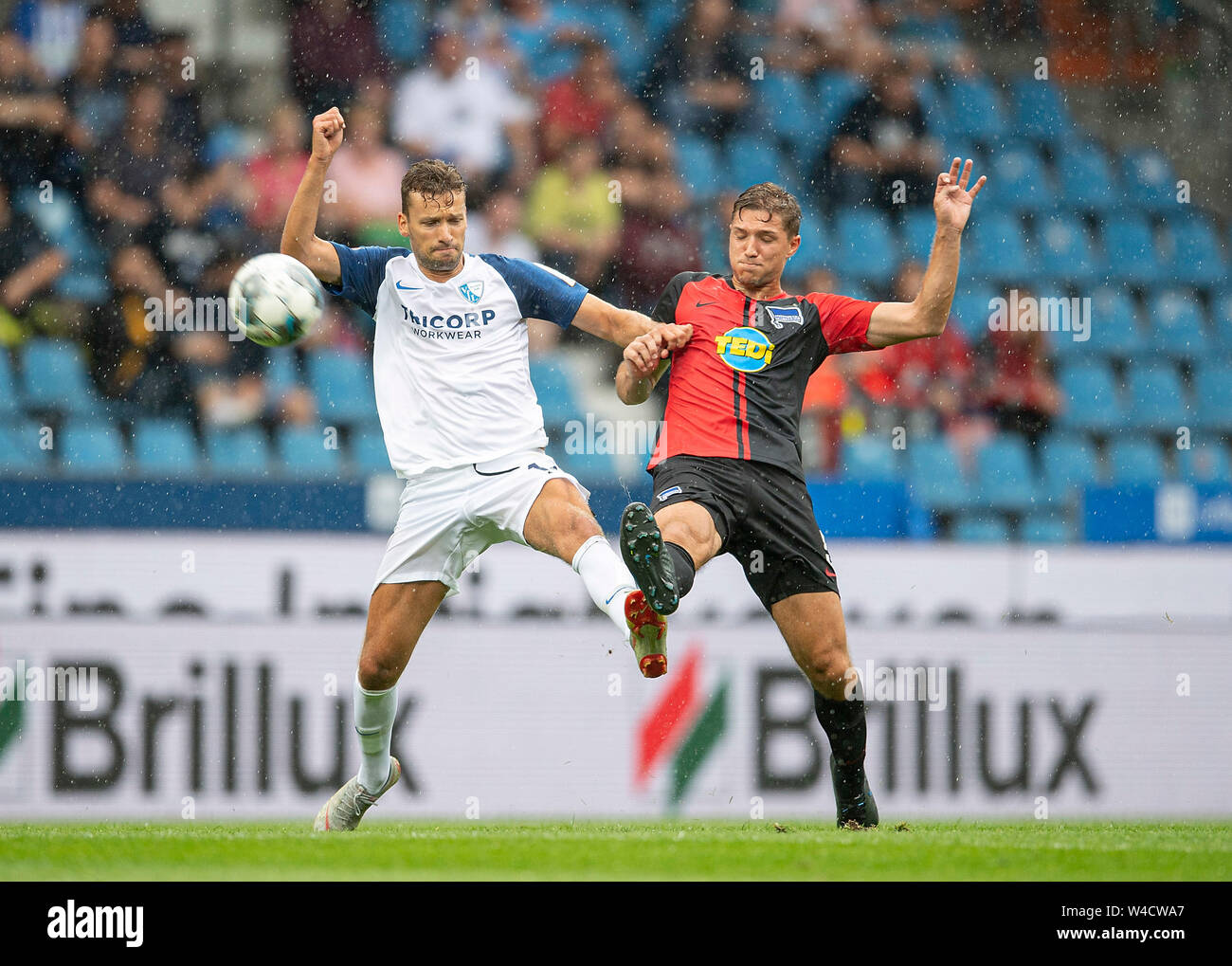 Bochum, Deutschland. 20th July, 2019. Niklas STARK r. (B) in duels ...