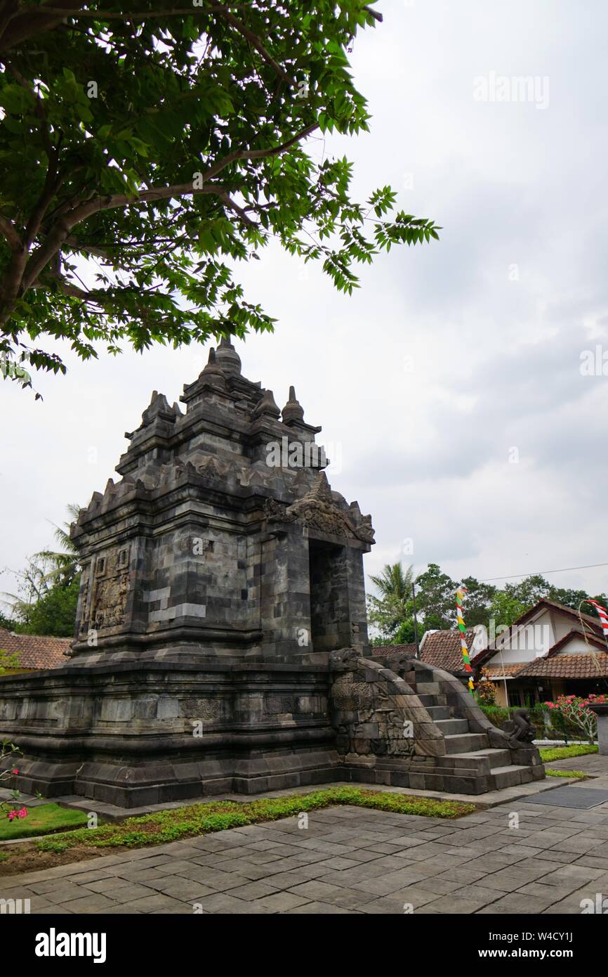 Pawon temple hi-res stock photography and images - Alamy