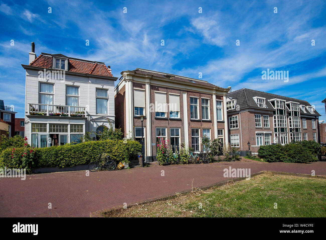 TIEL, city of Tiel, tourism, old buildings, stadhuis, city hall, church ...