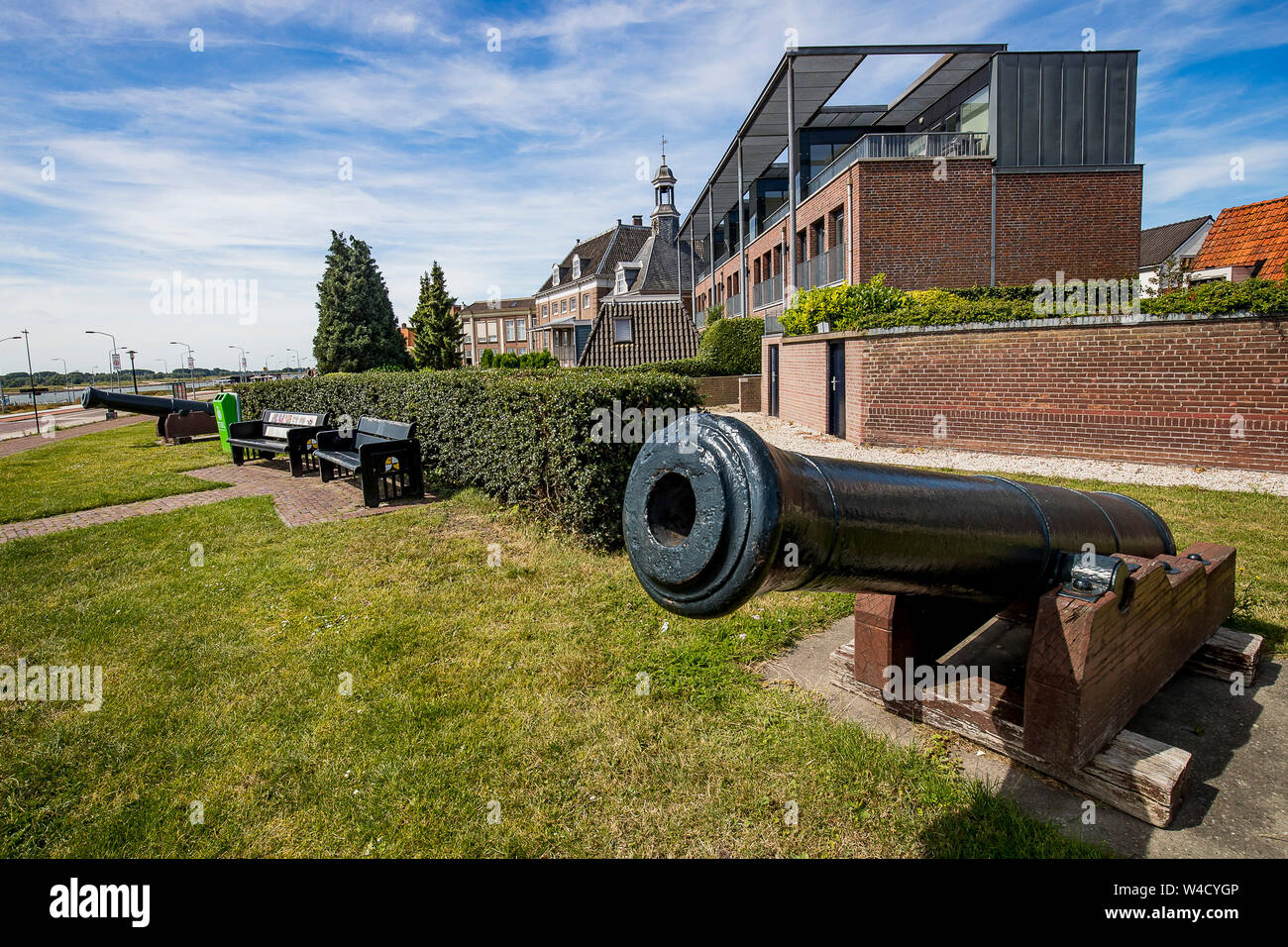 TIEL, city of Tiel, tourism, old buildings, stadhuis, city hall, church ...