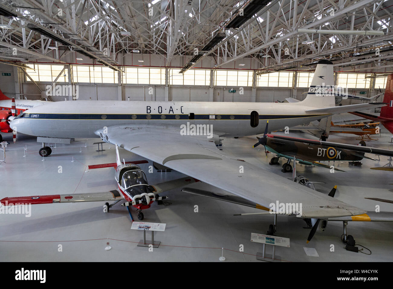 Aircraft de havilland comet g boac hi-res stock photography and images ...
