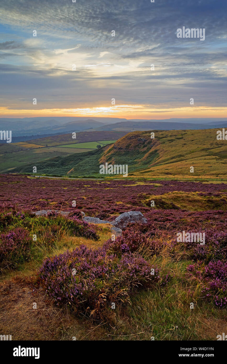 Peak district sunset hi-res stock photography and images - Alamy