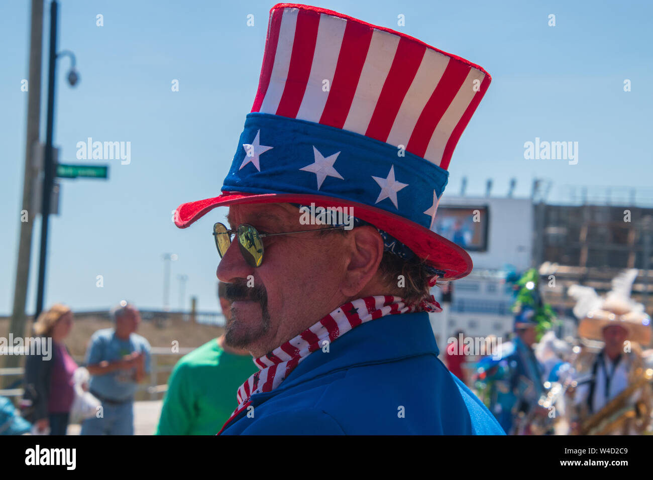 American flag top hat hi-res stock photography and images - Alamy