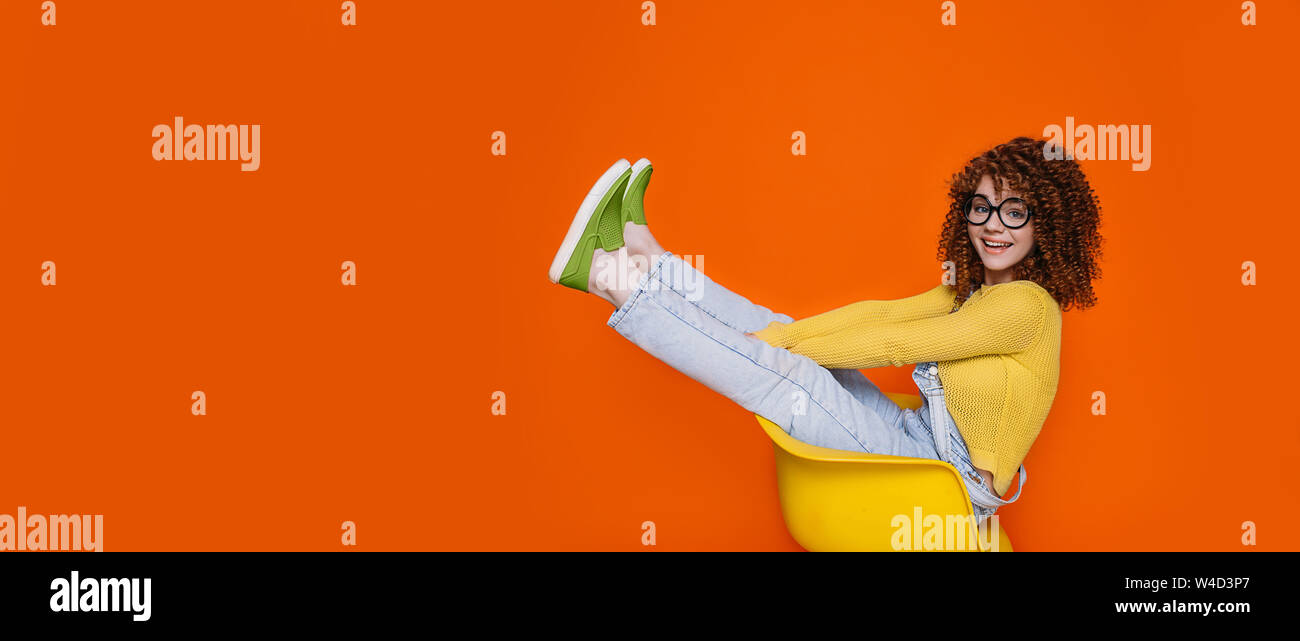 Funny legs hi-res stock photography and images - Alamy