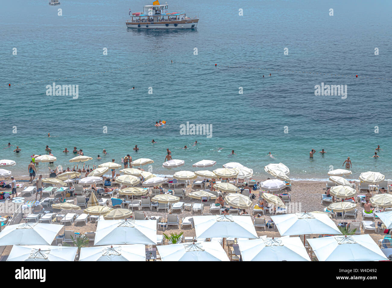 Banje beach boat hi-res stock photography and images - Alamy