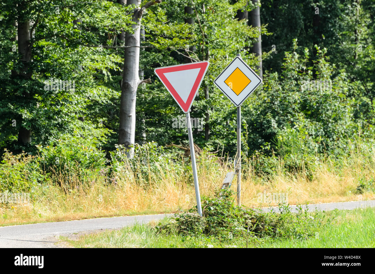 Road signs and markings along a road in Bavaria, Germany Stock Photo ...