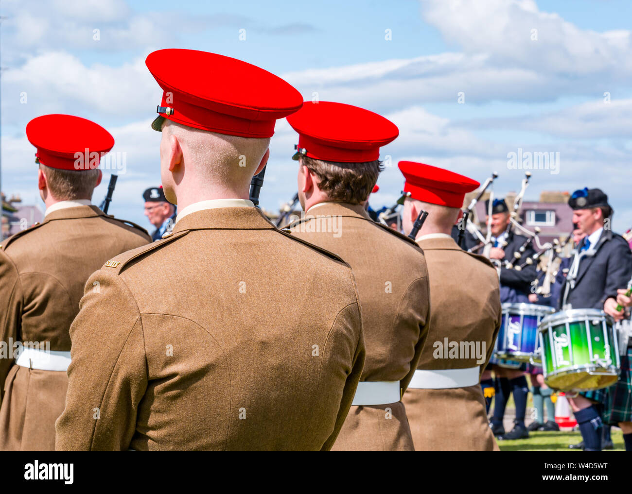 Historic Lothians and Border Yeomanry regiment receive Freedom of East ...