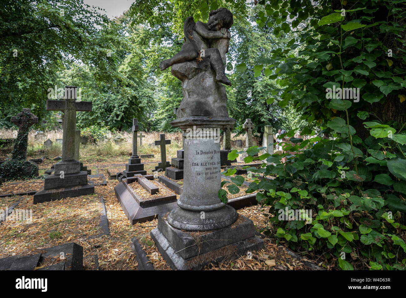 Brompton Cemetery Open Day. One of the ‘Magnificent Seven’ cemeteries ...
