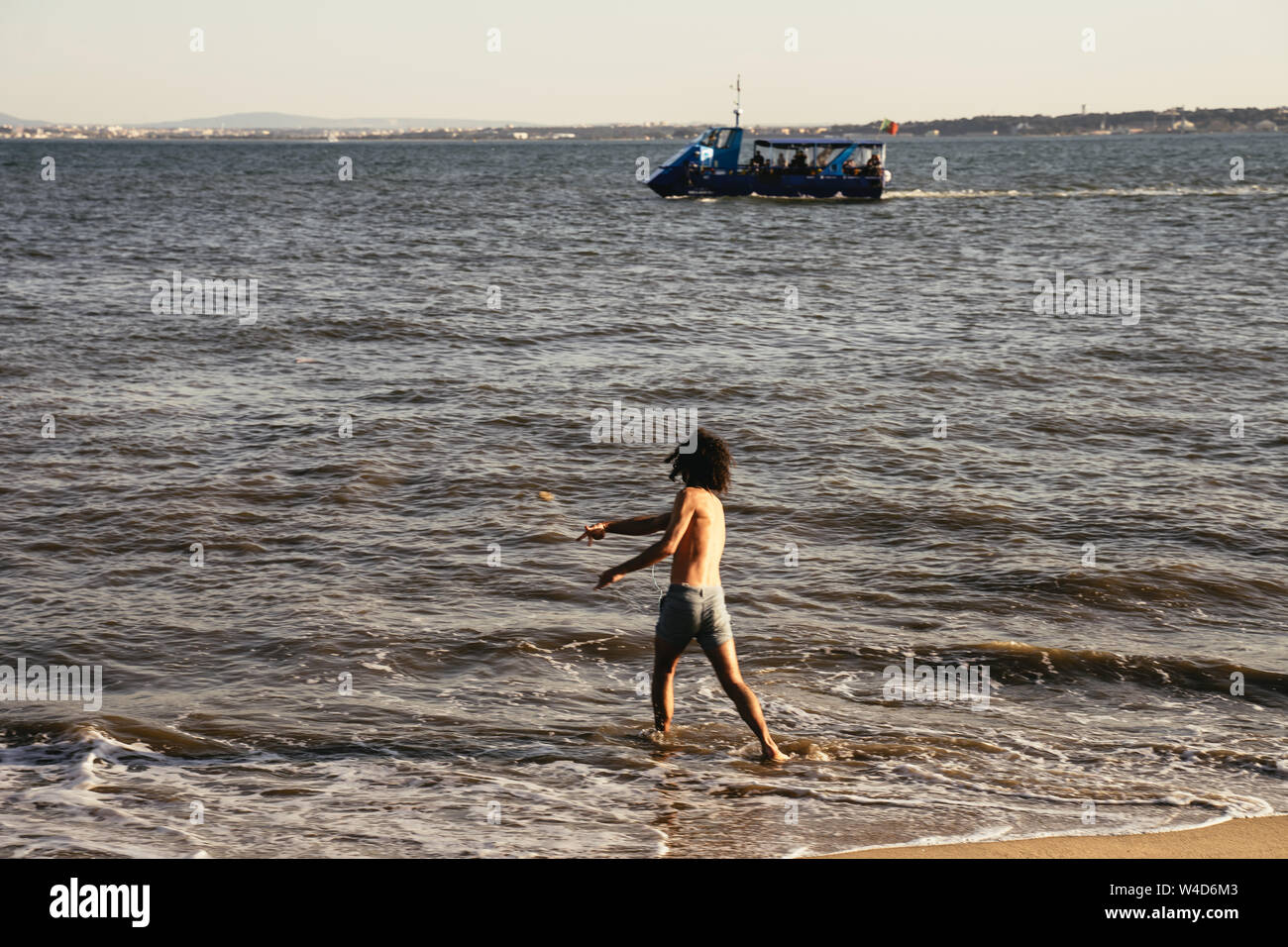 Tossing boat hi-res stock photography and images - Alamy