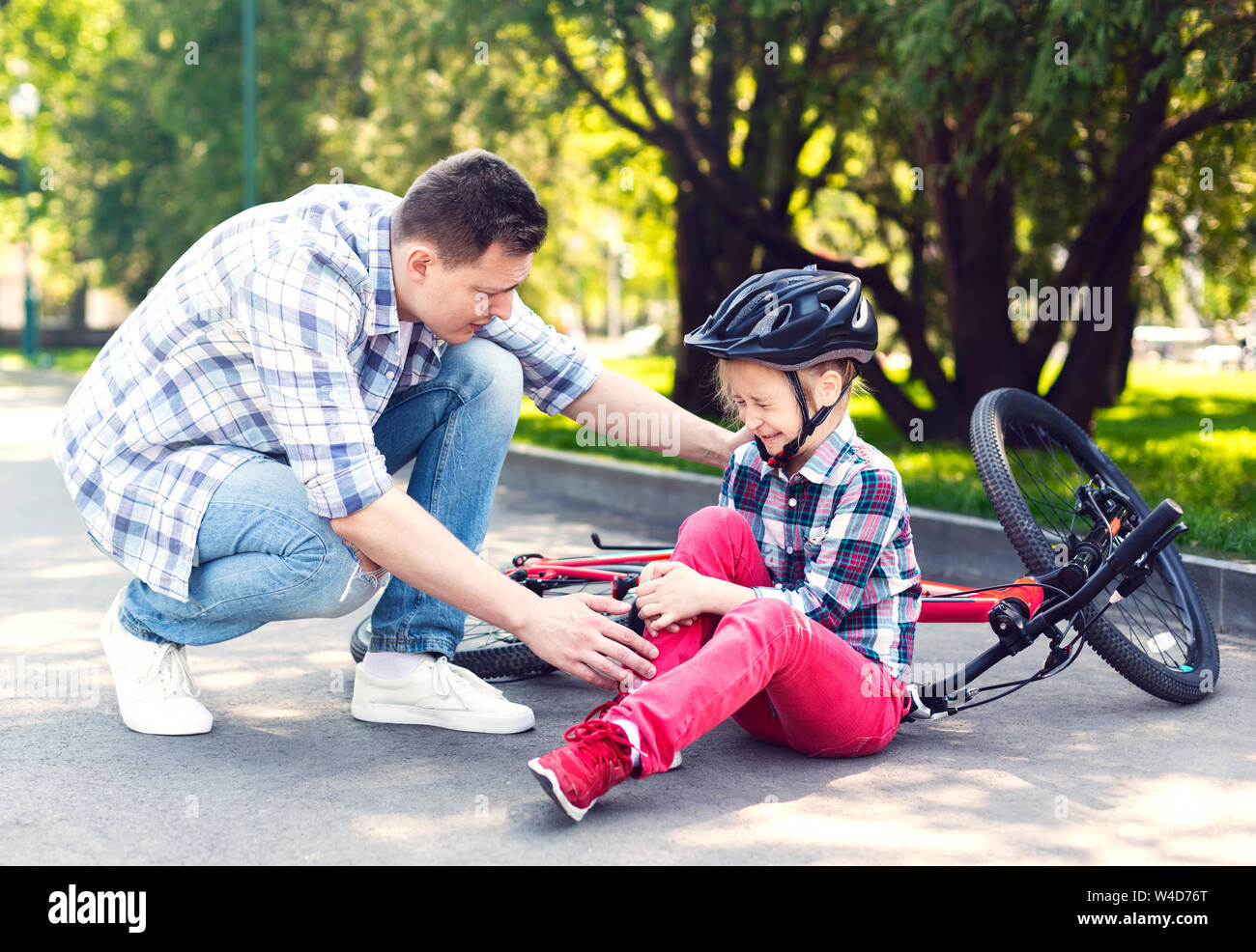 Child falling bicycle hi-res stock photography and images - Alamy