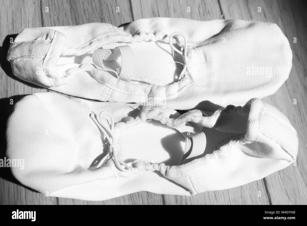 Ballet pointe Black and White Stock Photos & Images - Alamy