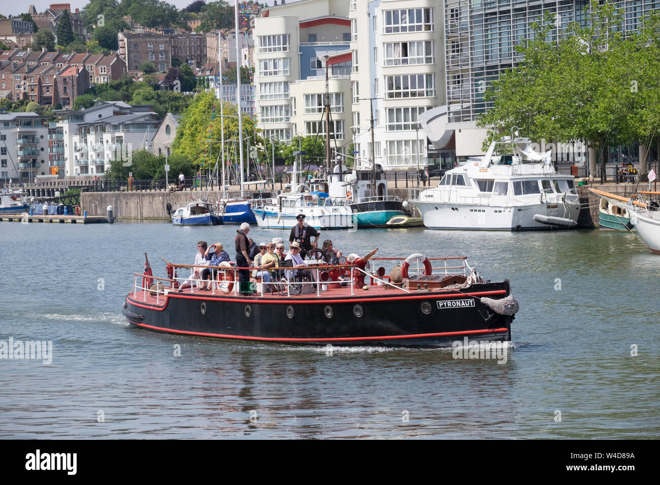 Pyronaut fire boat hi-res stock photography and images - Alamy