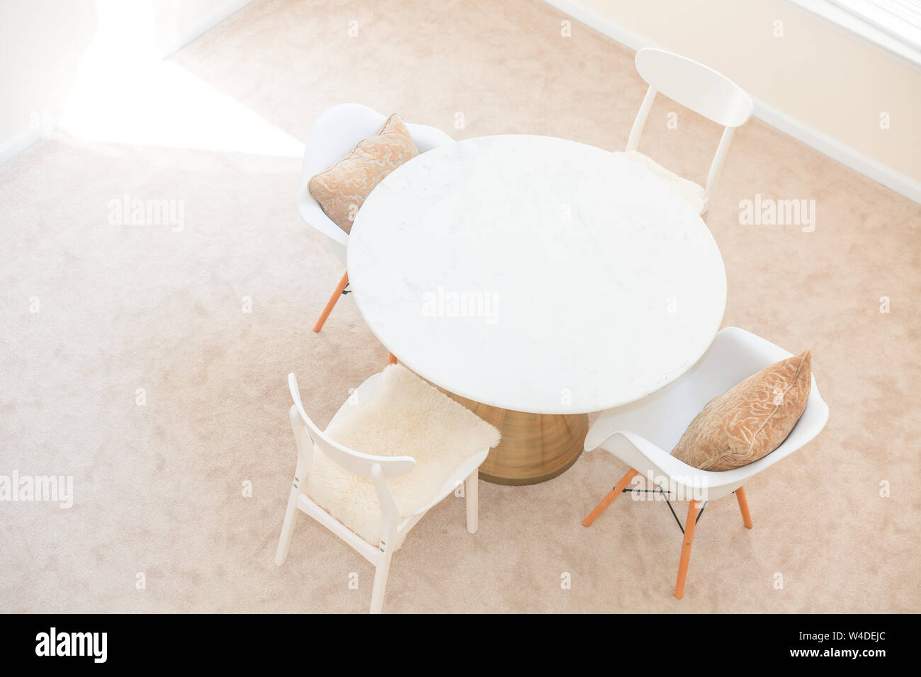 Dining table art summer hi-res stock photography and images - Alamy