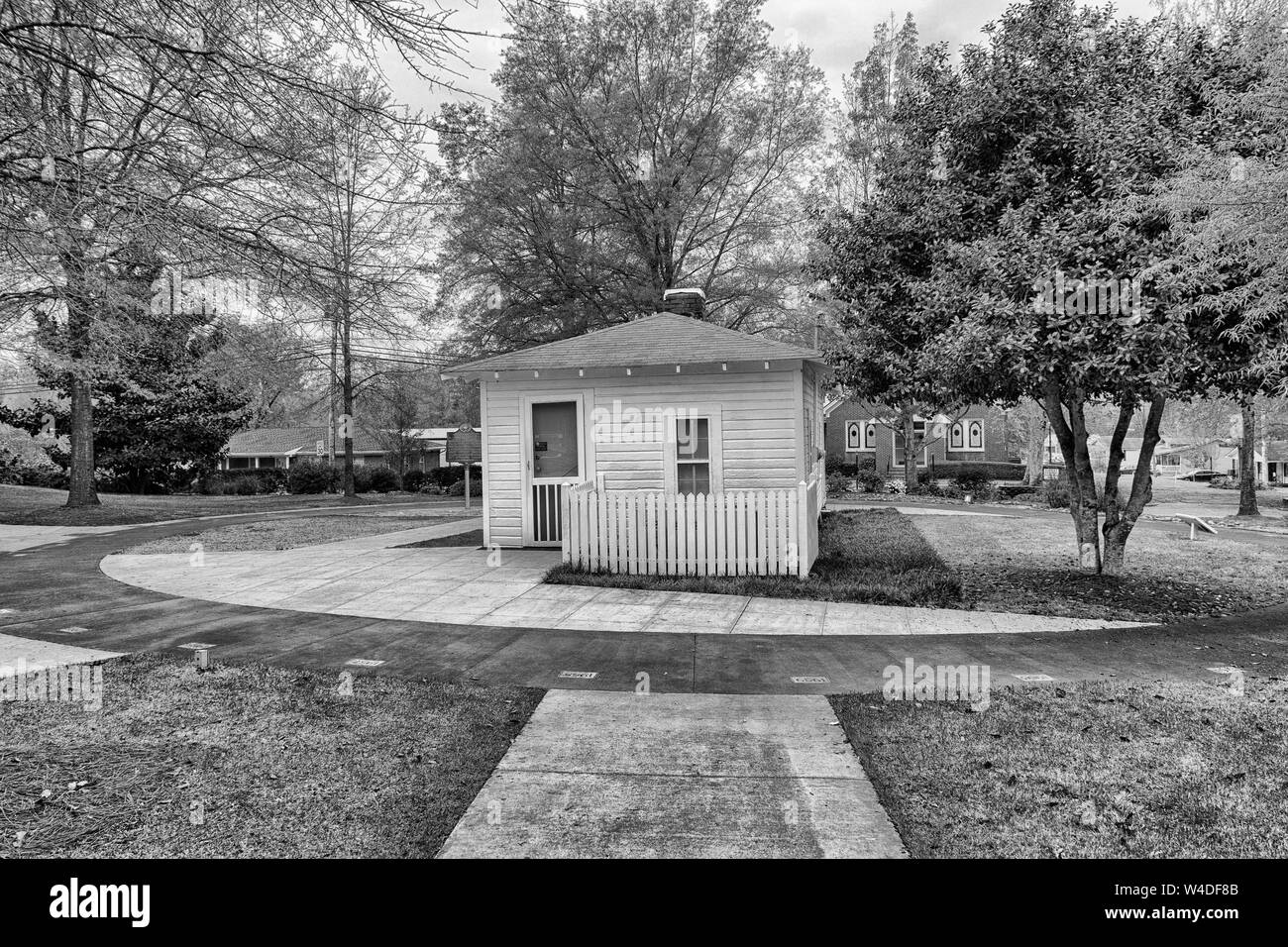 Elvis presley house hi-res stock photography and images - Alamy