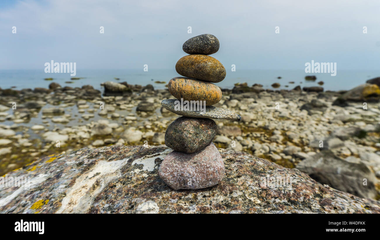 Stone meditation hi-res stock photography and images - Alamy