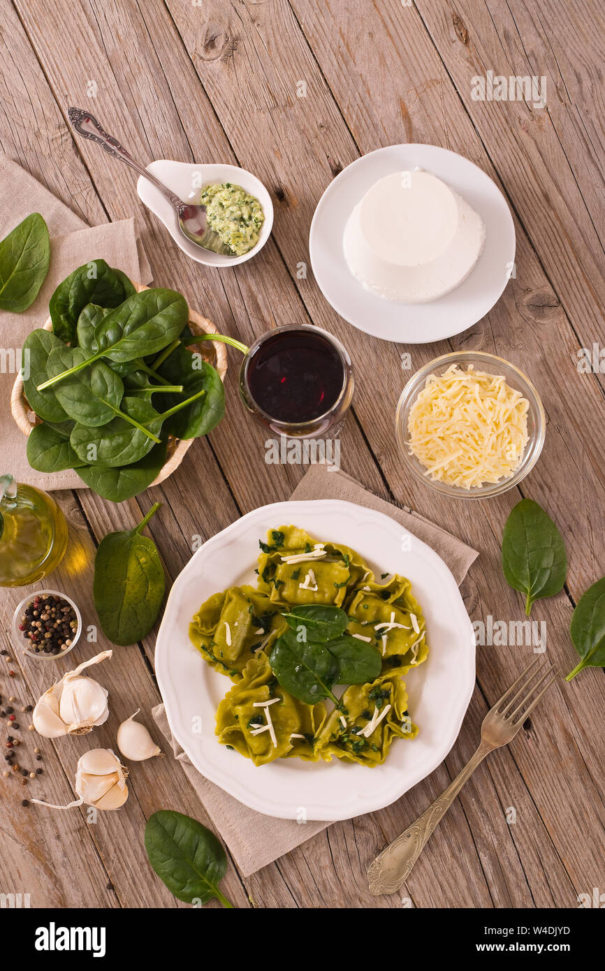 Spinat Ricotta Fllung Ravioli