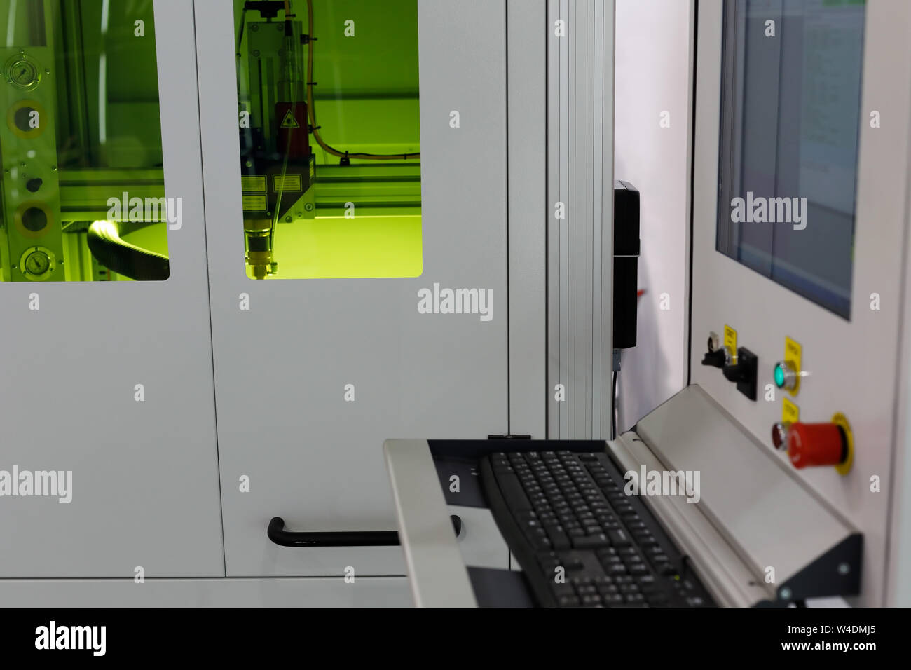 Plasma laser cnc hi-res stock photography and images - Alamy