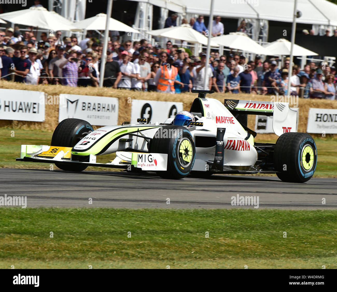 Brawn mercedes bgp 001 hi-res stock photography and images - Alamy