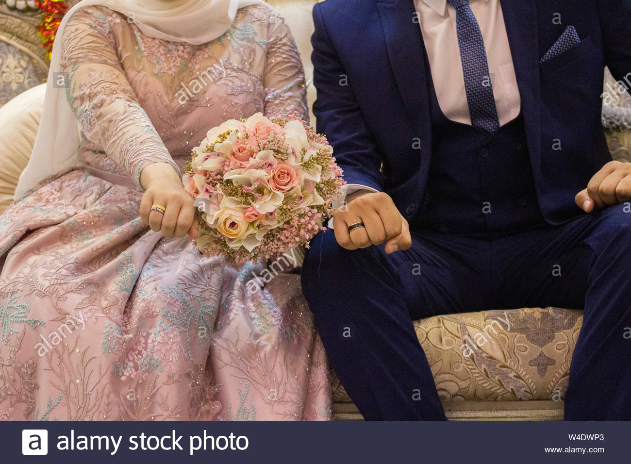 Muslim Wedding Hands Stock Photos & Muslim Wedding Hands Stock Images ...