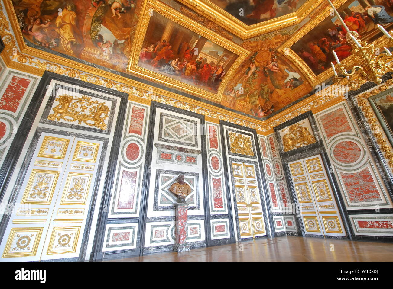 Versailles palace historical building Paris France Stock Photo - Alamy
