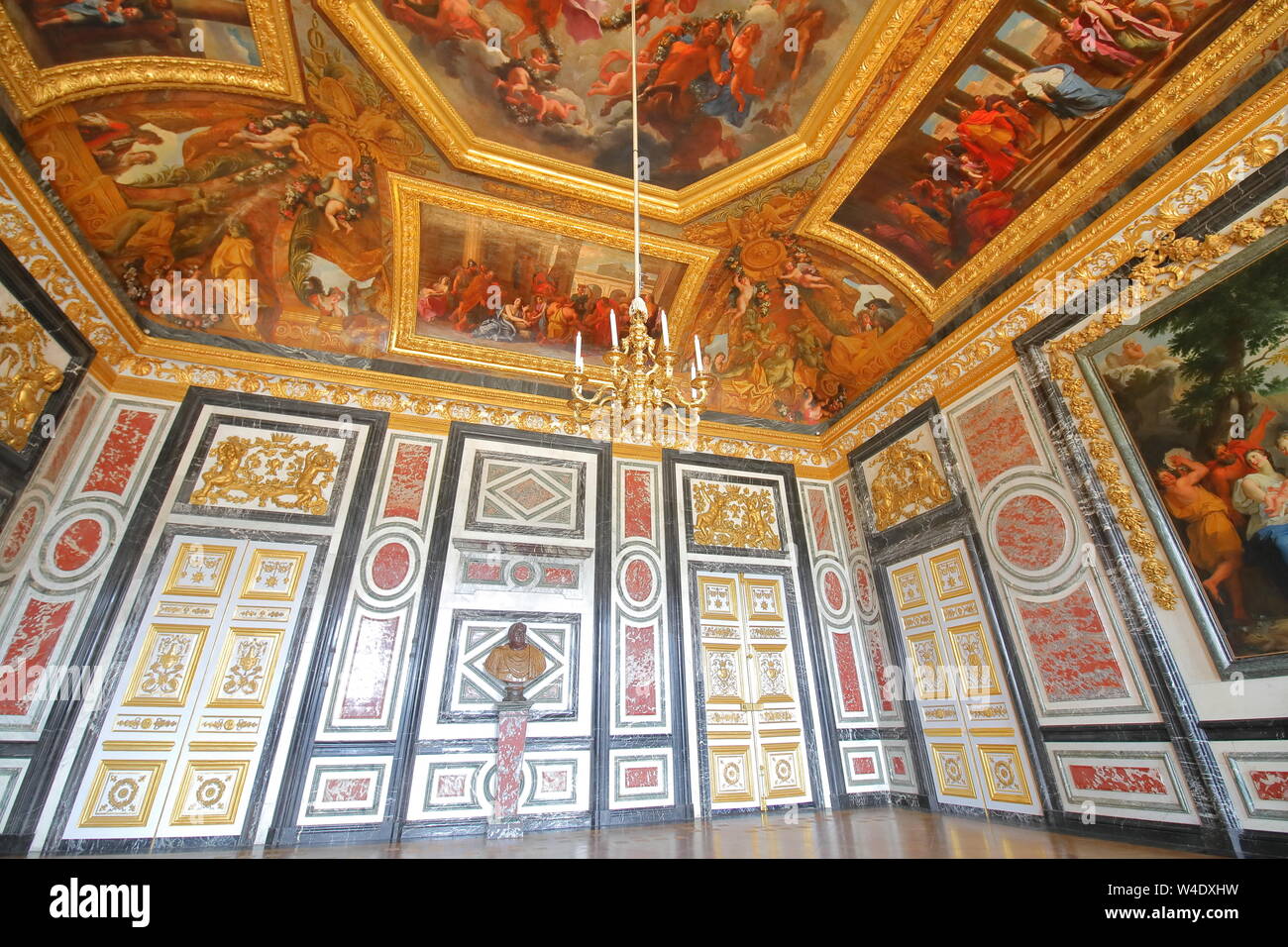 Versailles palace historical building Paris France Stock Photo - Alamy