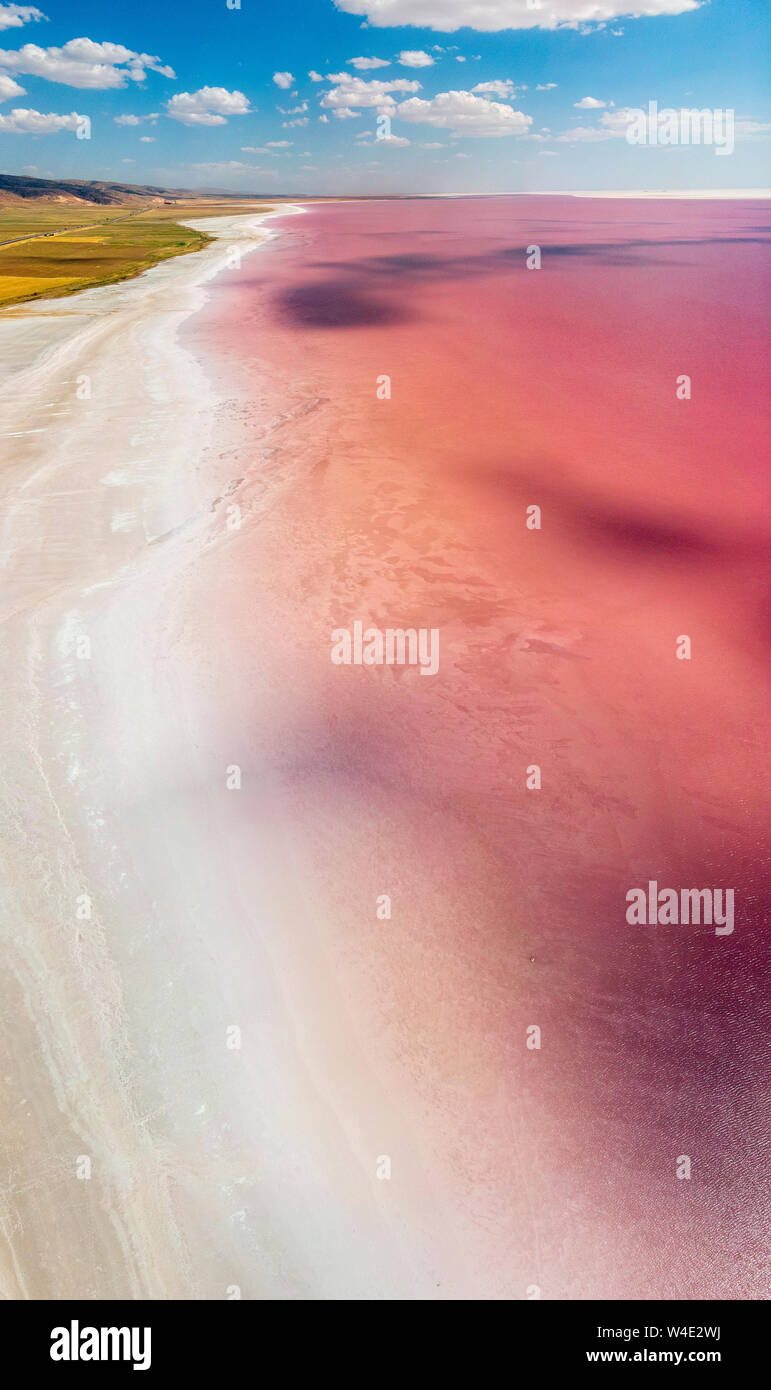 Red water lake hi-res stock photography and images - Alamy