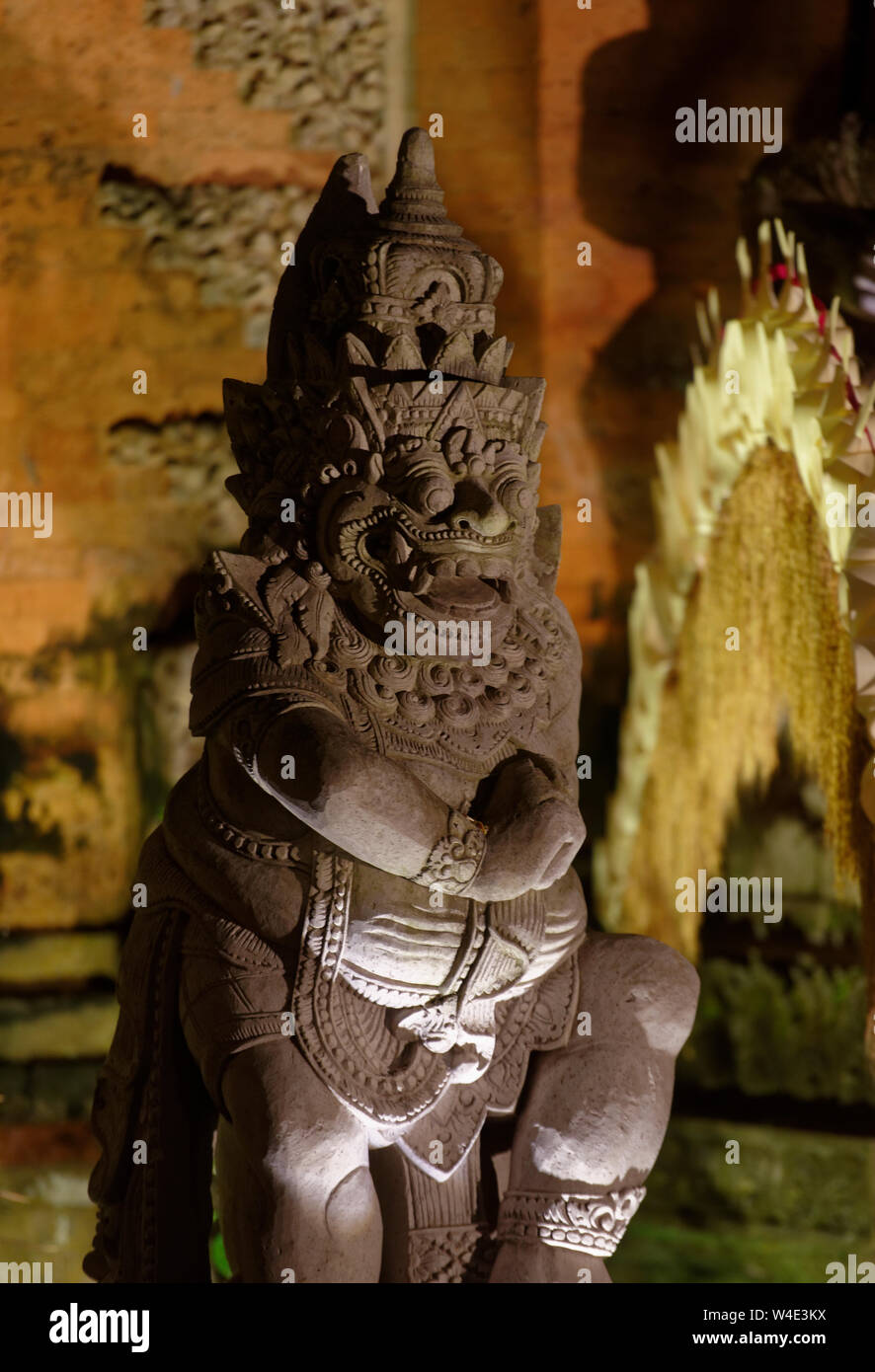 Balinese Bedogal, the demonic statues that act as guardians to puru ...