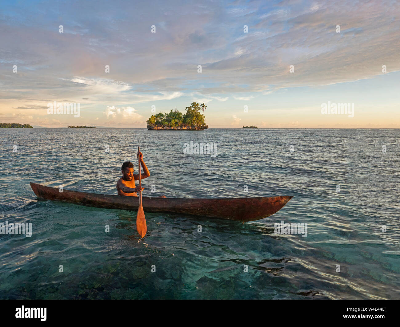 Solomon island boat fishing hi-res stock photography and images - Alamy