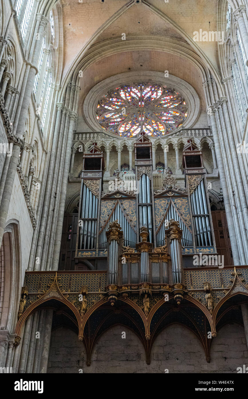 Amiens Cathedral Interior High Resolution Stock Photography and Images ...
