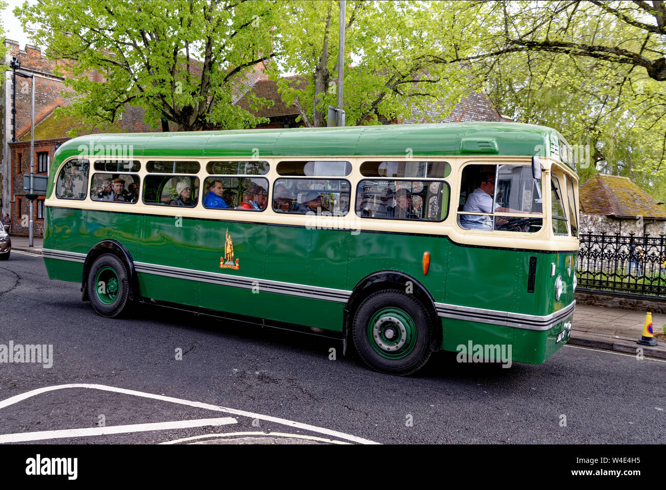 Single decker Leyland-MCW Olympic on Vintage Bus Event in Winchester ... Single decker Leyland-MCW Olympic on Vintage Bus Event in Winchester ...