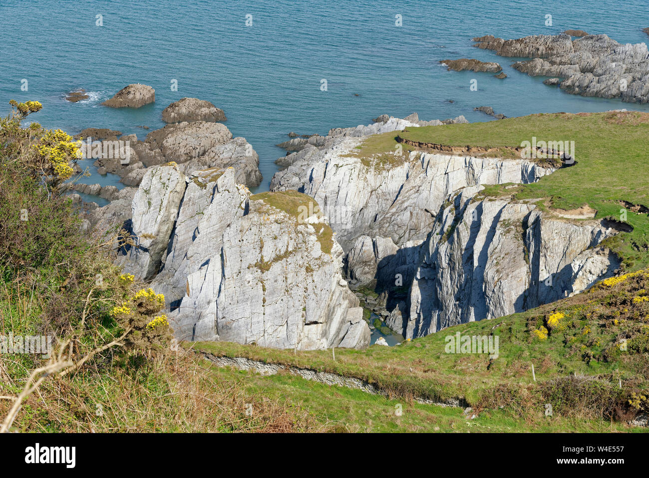 Slate cliffs hi-res stock photography and images - Alamy