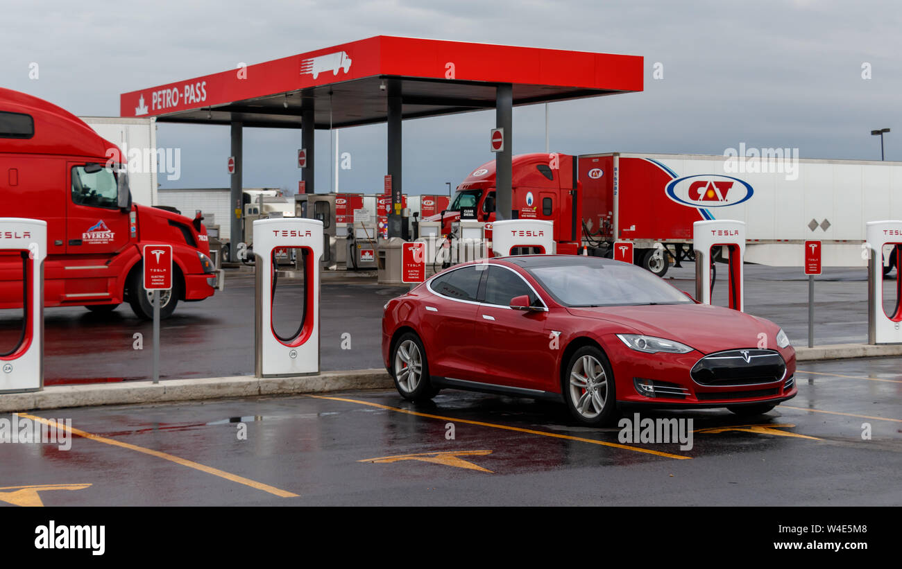 Car parking location hi-res stock photography and images - Alamy