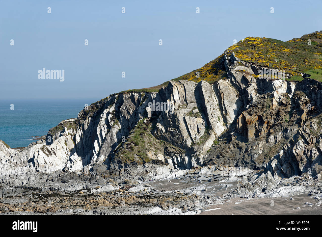 Slate cliffs hi-res stock photography and images - Alamy