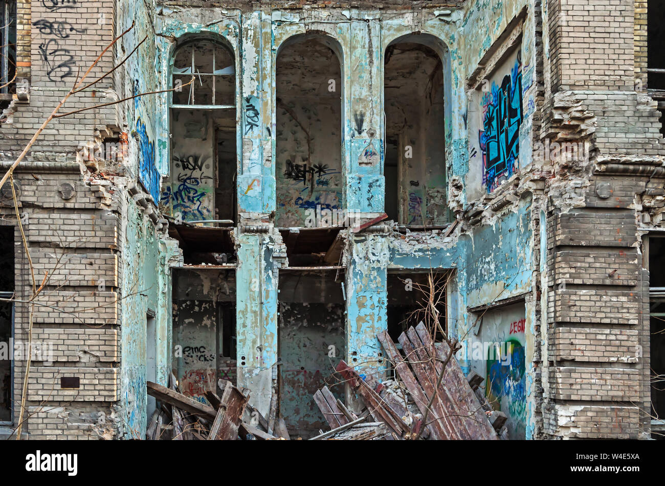 Broken Stone Walls High Resolution Stock Photography and Images - Alamy