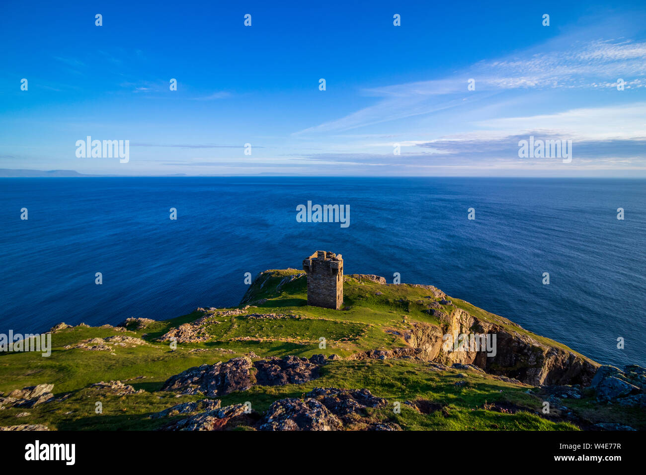 Carrigan head ireland hi-res stock photography and images - Alamy