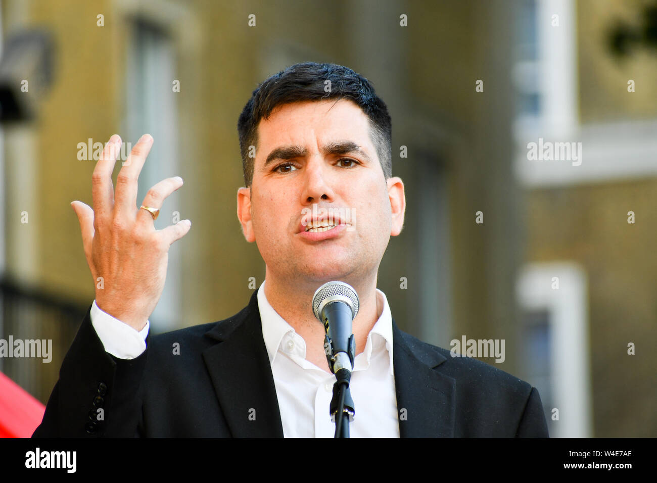 Dan carden mp hi-res stock photography and images - Alamy