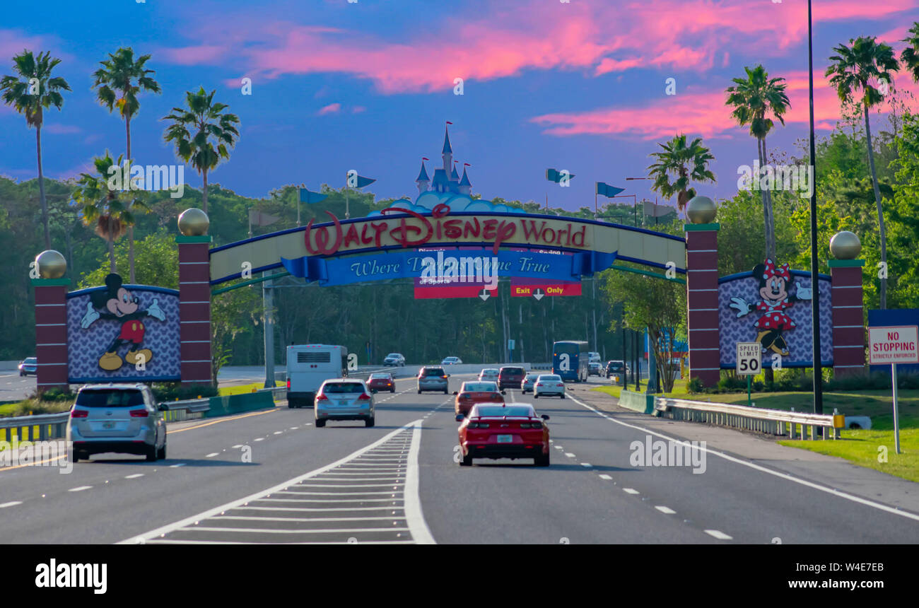 Orlando, Florida. July 11, 2019 Entrance Arch of Walt Disney Theme ...