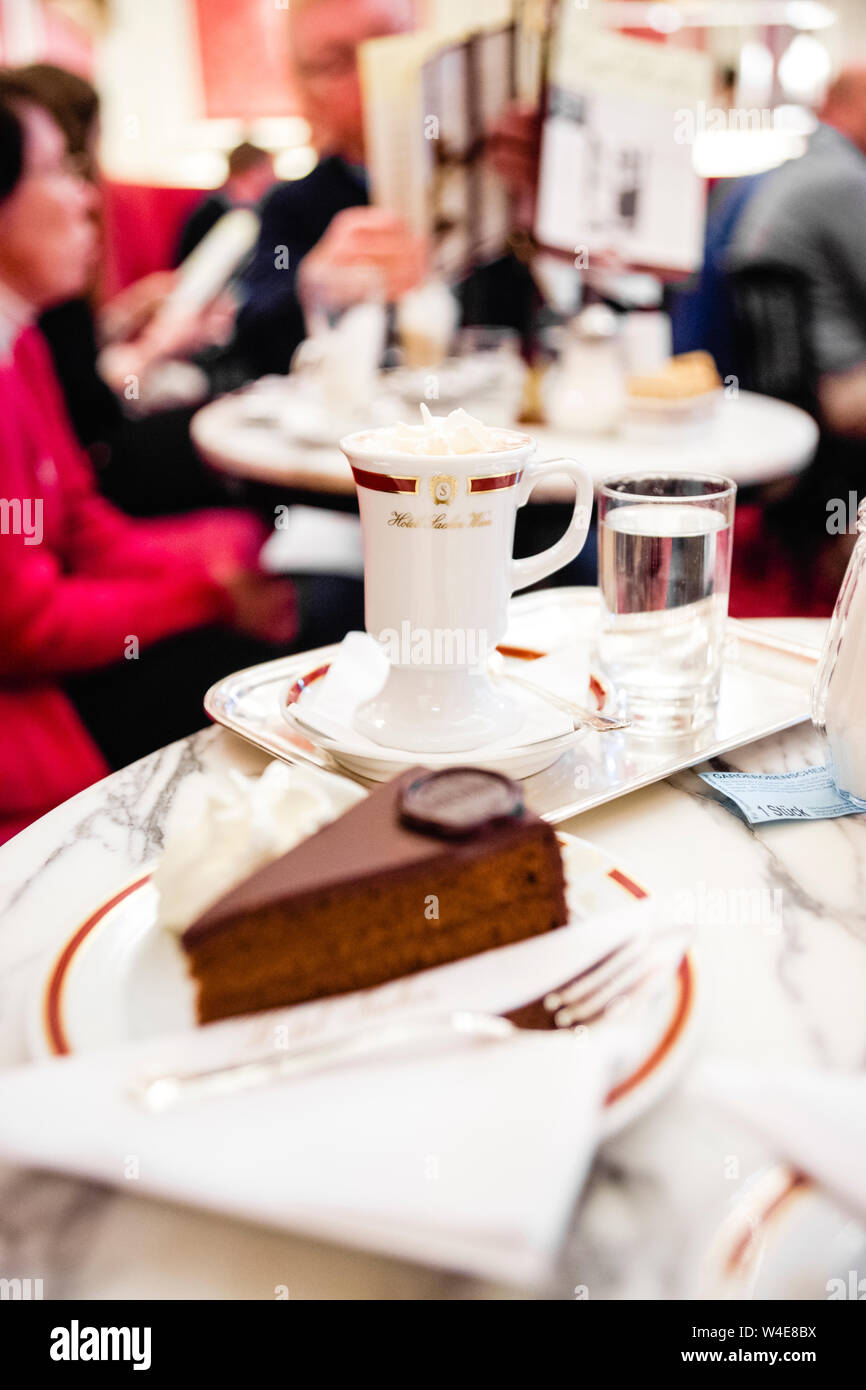 Sacher torte vienna austria hi-res stock photography and images - Alamy