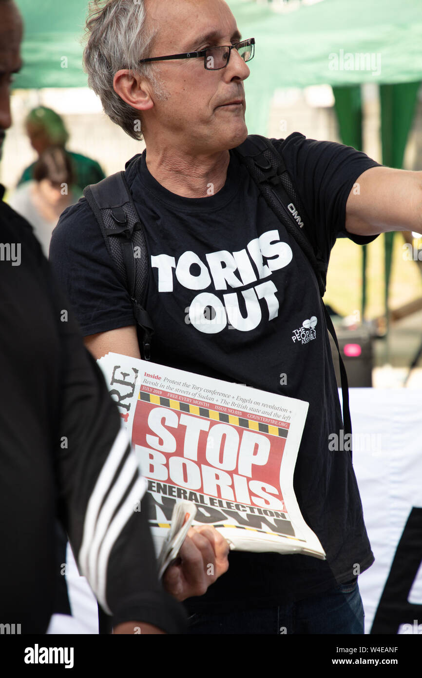 Equal distribution hi-res stock photography and images - Alamy