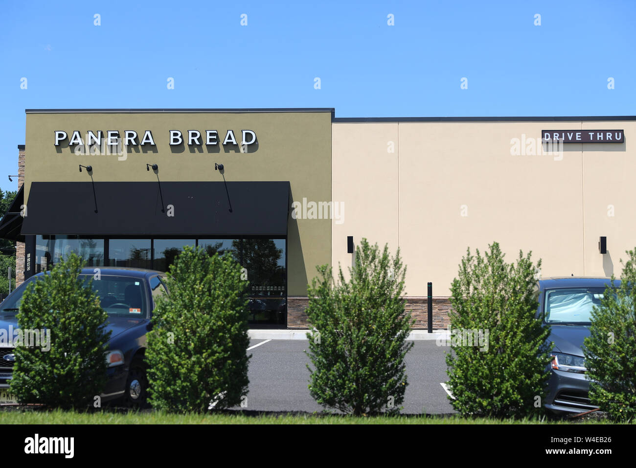 Panera bread logo hi-res stock photography and images - Alamy