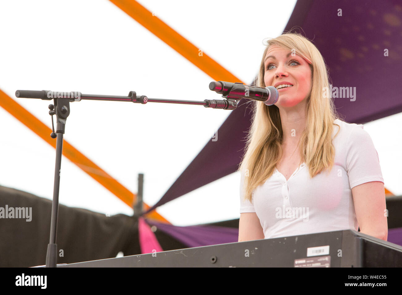 Rachel parris hi-res stock photography and images - Alamy