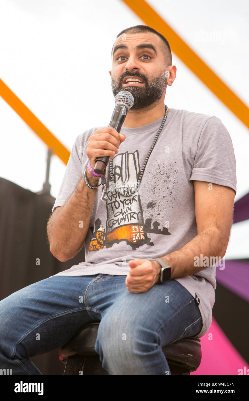 Tez Ilyas High Resolution Stock Photography and Images - Alamy