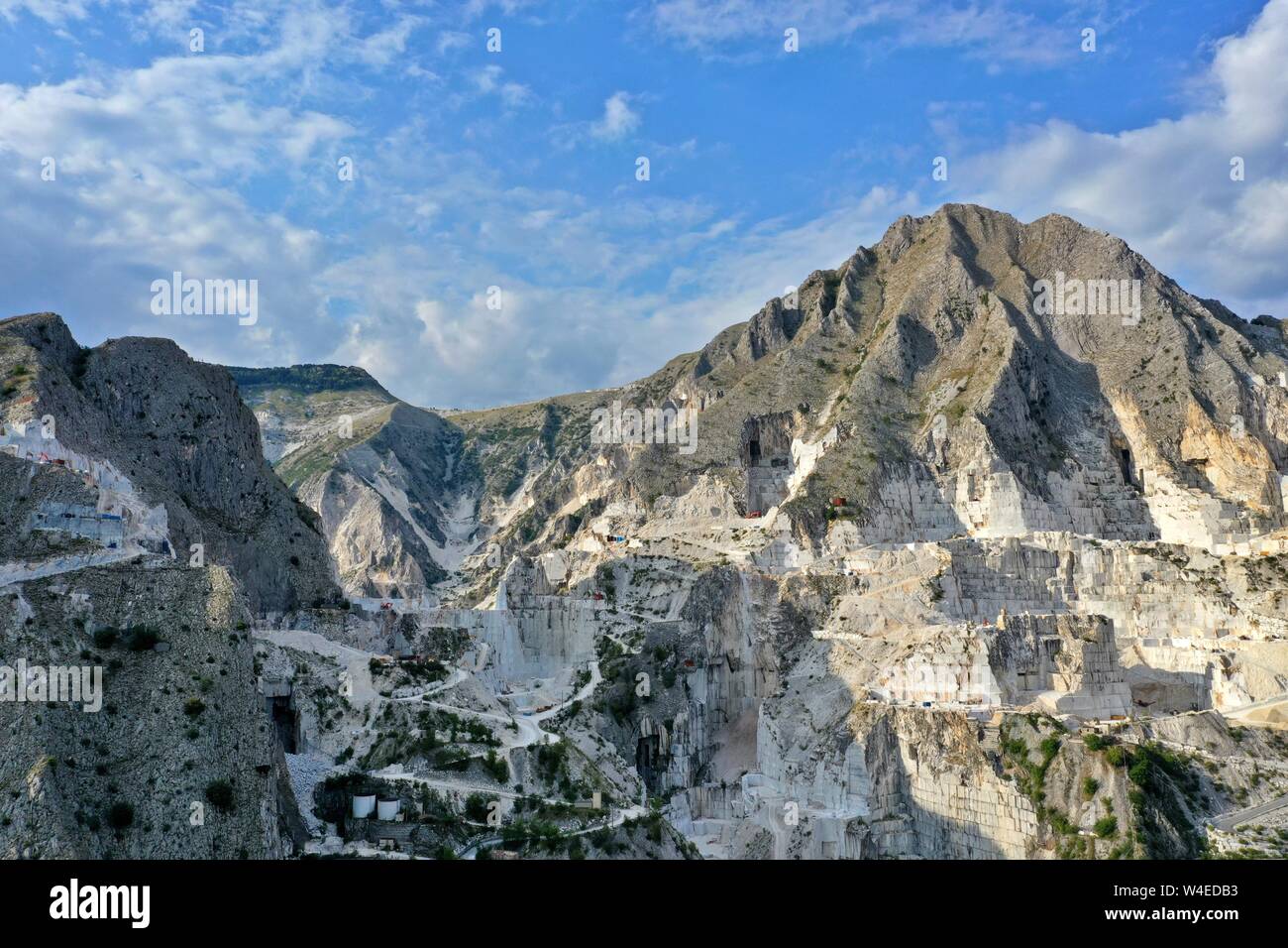Apuan alps regional park hi-res stock photography and images - Alamy